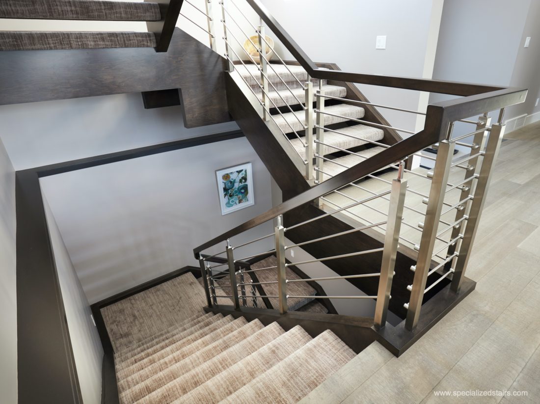 Maple with Horizontal Railing - Specialized Stair & Rail